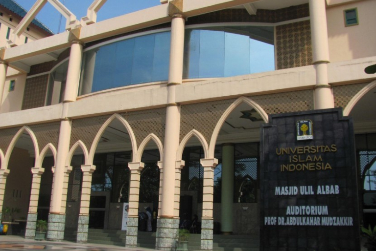 Fasilitas Universitas - Fakultas Matematika dan Ilmu Pengetahuan Alam ...